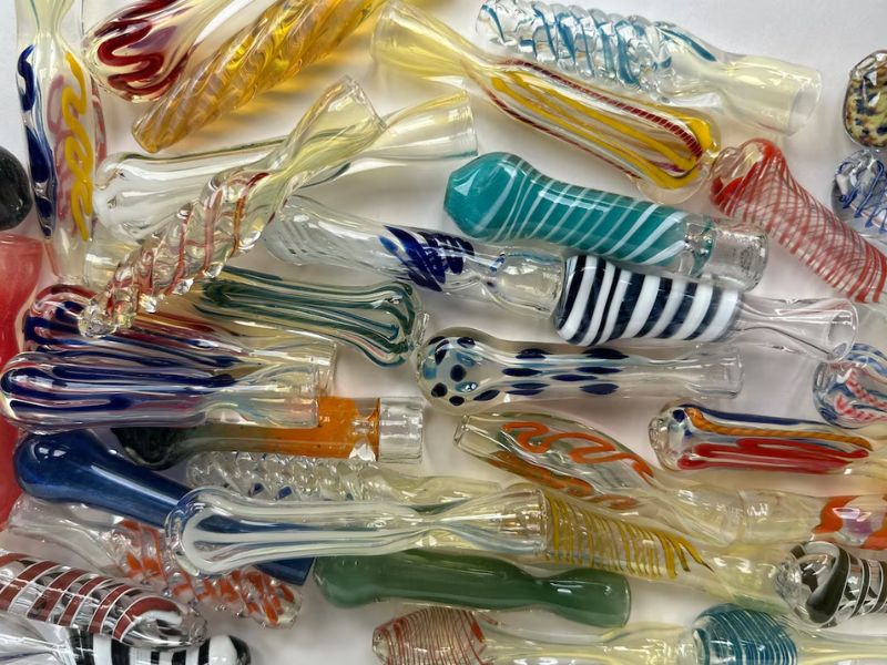 Top 9 Glass One Hitters for Discreet Smoking – PILOTDIARY