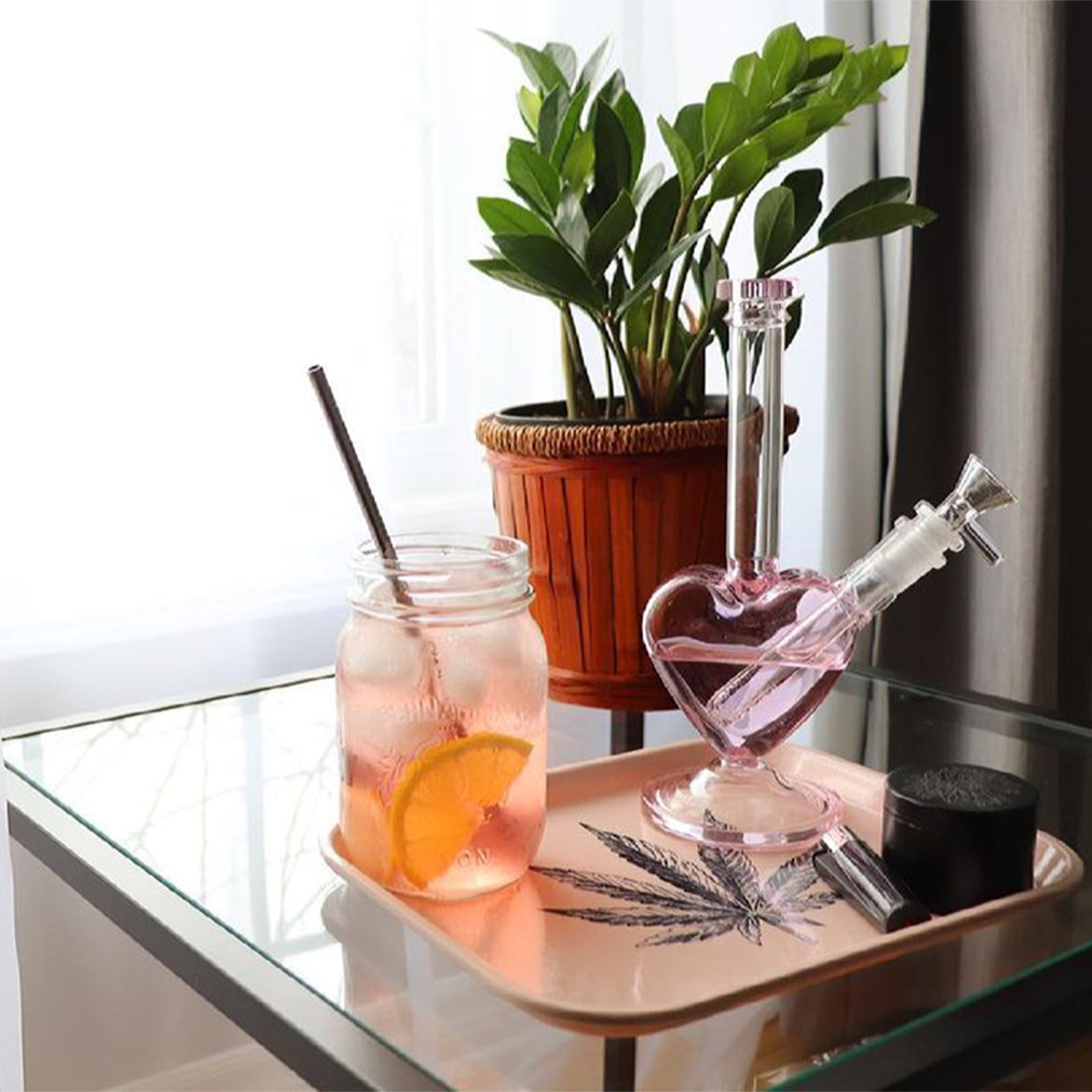 Heart Bong & Smoking Accessories | Heart-Shaped Water Pipes – PILOTDIARY